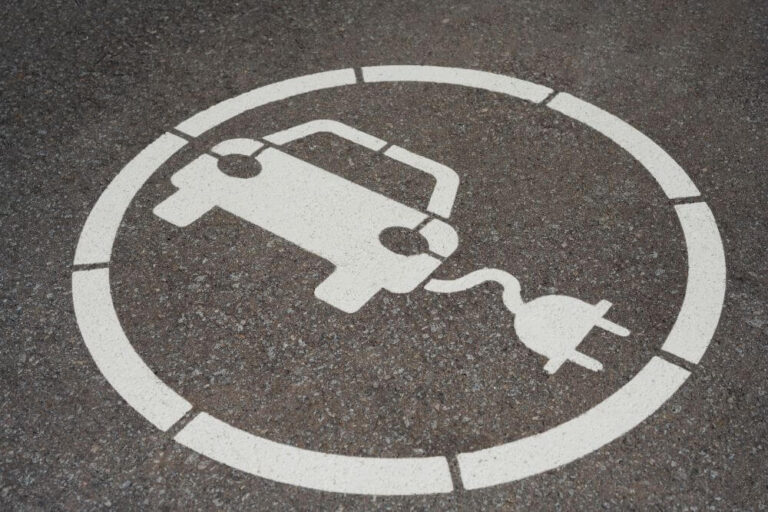 How To Design And Mark EV Parking Spaces For Maximum Efficiency - We Do ...
